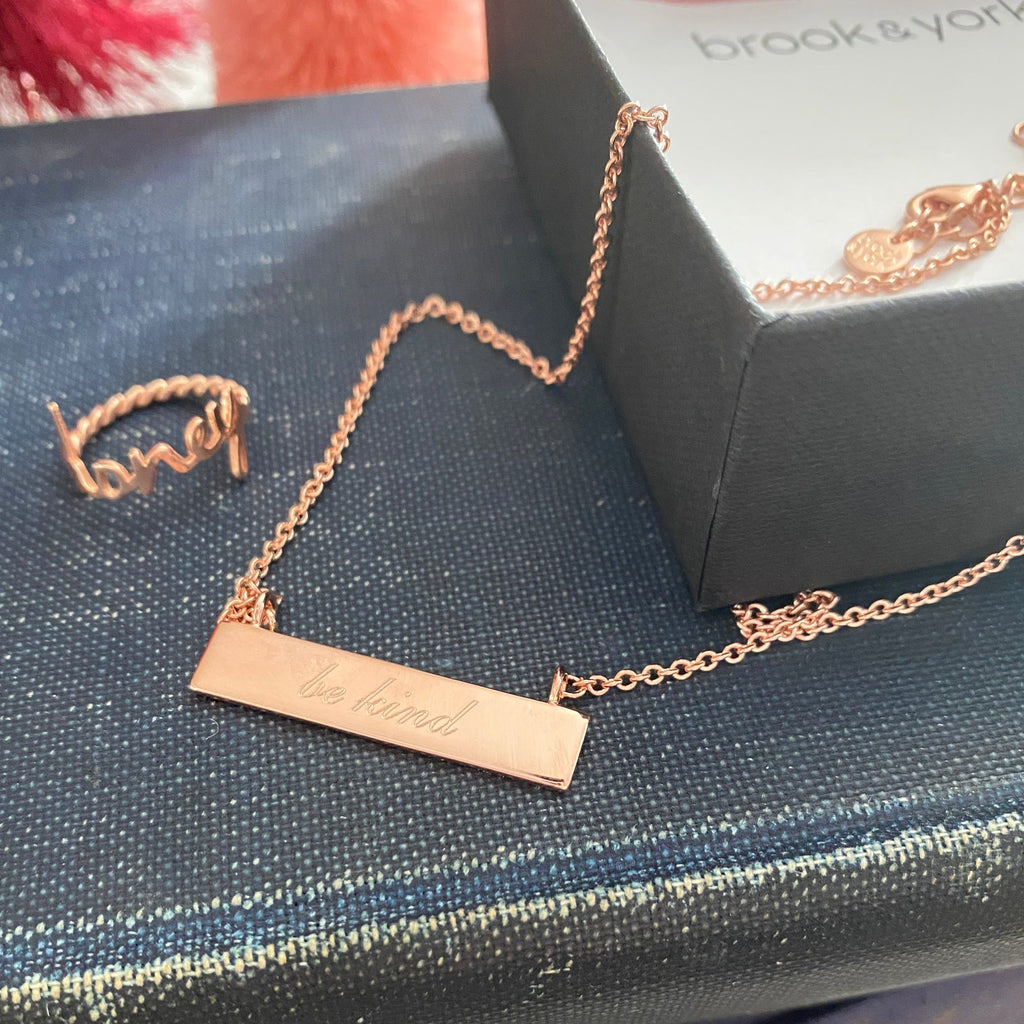 Nella Rope Nameplate Ring – Brook & York